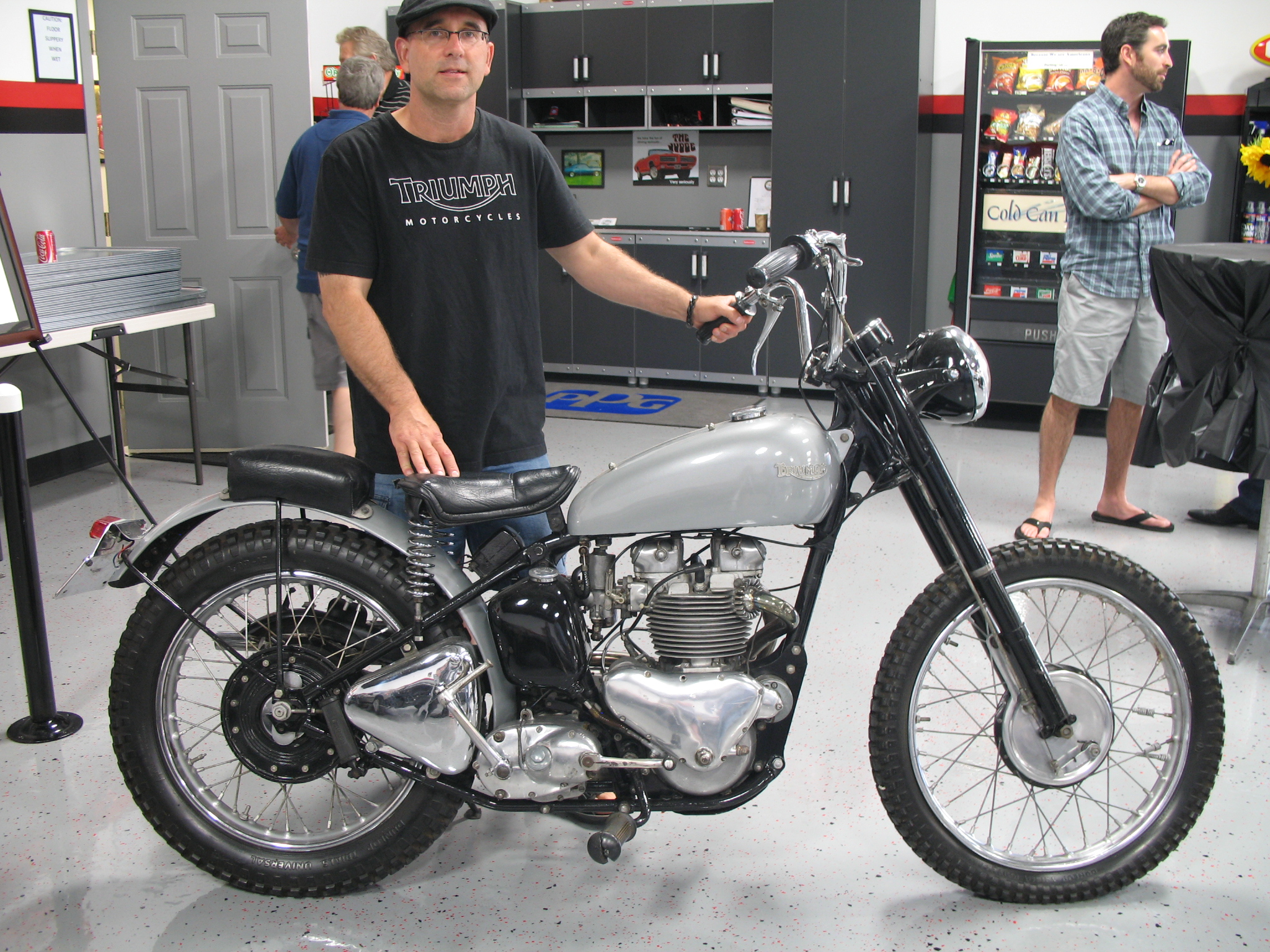 Fonzie’s Triumph – BRONKO'S